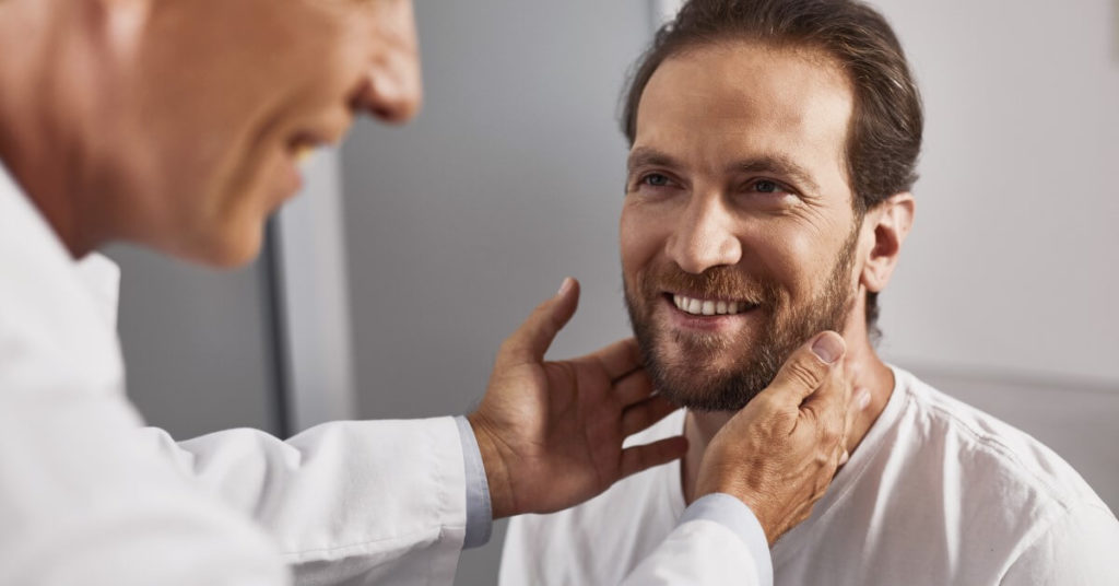 What is the Difference Between Hyperthyroidism and Hypothyroidism ... What is the Difference Between Hyperthyroidism and Hypothyroidism ...